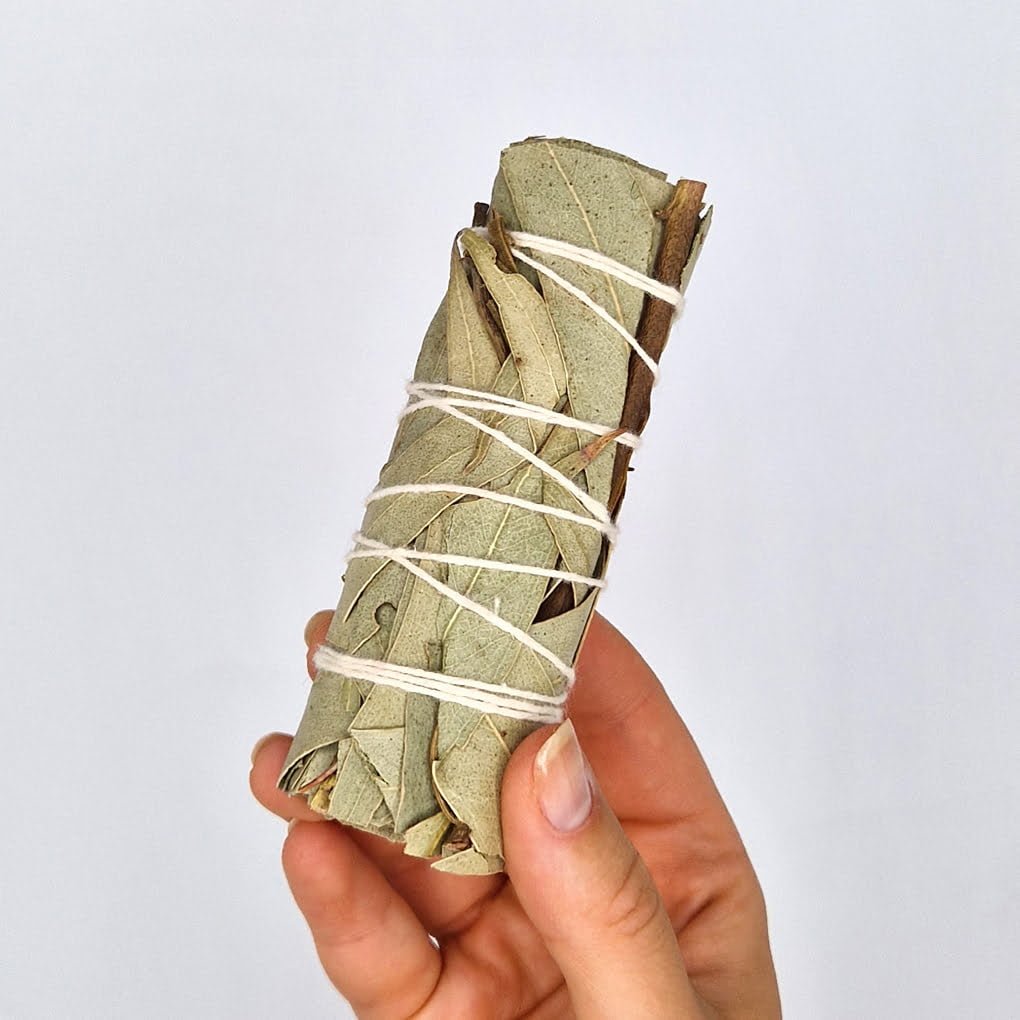White Sage and Eucalyptus Smudge Stick - Snug Scent®